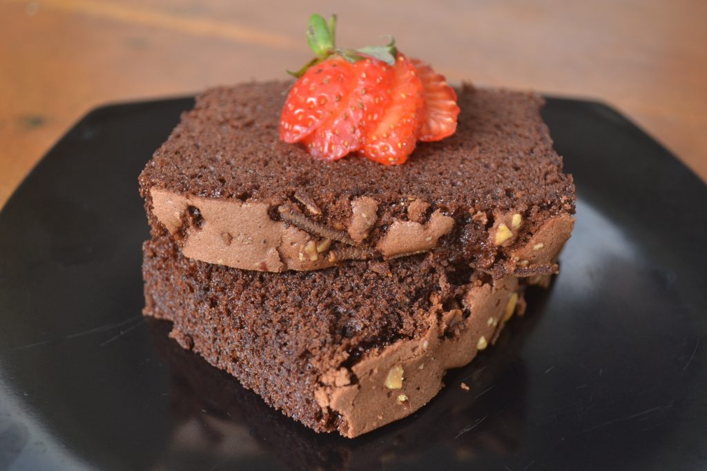 resep brownies panggang lembut, lumer dan legit dengan aroma coklat kuat